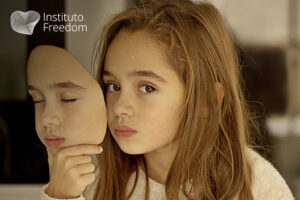 O CONCEITO DE PERSONA NA PSICOLOGIA ANALÍTICA - institutofreedom